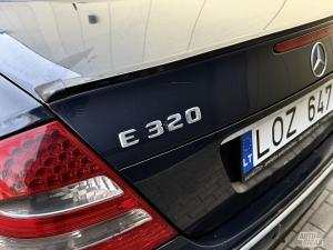 Mercedes-Benz E 320 2003 in Kaunas, with an engine capacity of 3.20 L and mileage of 481 thousand km for 1750 €, photo 11 on AUTOMOTO.COM.LV
