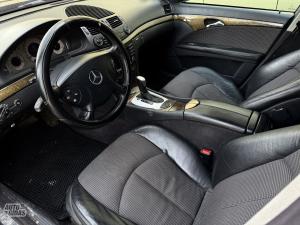 Mercedes-Benz E 320 2003 in Kaunas, with an engine capacity of 3.20 L and mileage of 481 thousand km for 1750 €, photo 13 on AUTOMOTO.COM.LV