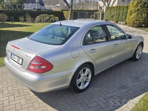 Mercedes-Benz E 320 2003 Jūrmala, ar dzinēja tilpumu 3.20 L un nobraukumu 129 tūkst. km par 4800 €, foto 4 vietnē AUTOMOTO.COM.LV