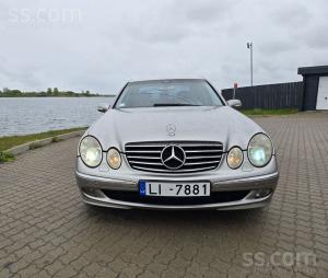 Mercedes-Benz E 320 2004 in Liepaja, with an engine capacity of 3.20 L and mileage of 350 thousand km for 3300 €, photo 2 on AUTOMOTO.COM.LV
