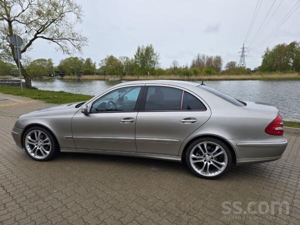 Mercedes-Benz E 320 2004 in Liepaja, with an engine capacity of 3.20 L and mileage of 350 thousand km for 3300 €, photo 6 on AUTOMOTO.COM.LV