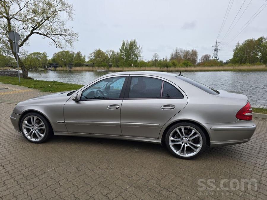 Mercedes-Benz E 320 2004 in Liepaja, with an engine capacity of 3.20 L and mileage of 350 thousand km for 3300 €, photo 6 on AUTOMOTO.COM.LV
