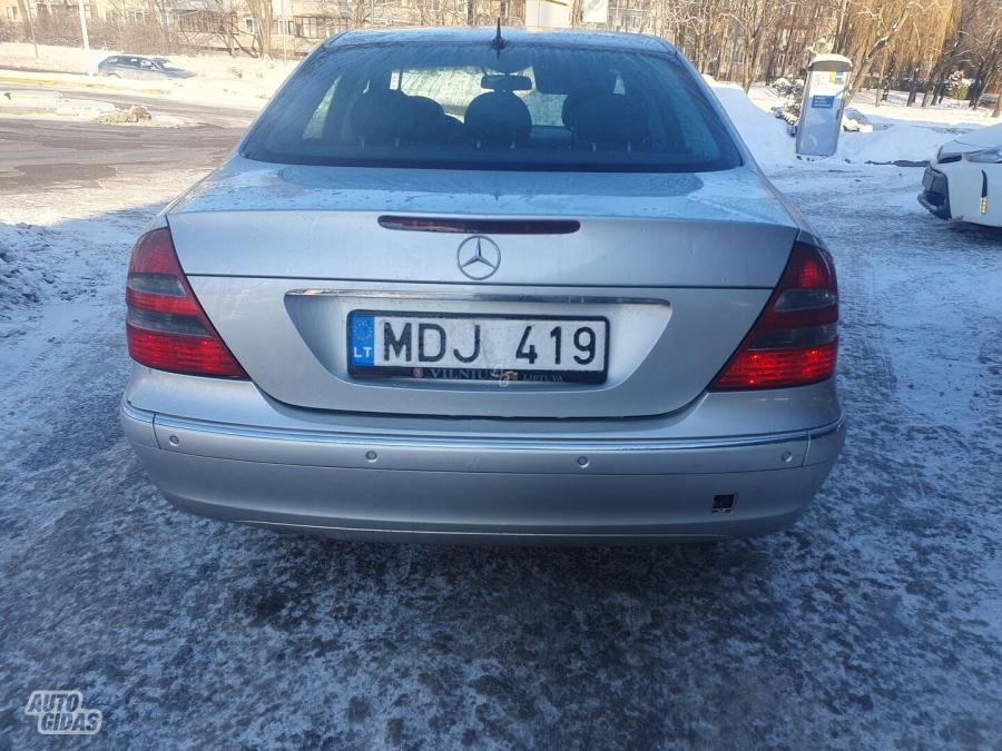 Mercedes-Benz E 320 2004 in Kaunas, with an engine capacity of 3.20 L and mileage of 360 thousand km for 2150 €, photo 5 on AUTOMOTO.COM.LV
