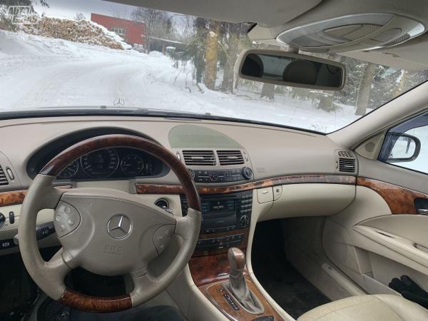 Mercedes-Benz E 320 2004 in Vilnius, with an engine capacity of 3.20 L and mileage of 421 thousand km for 2450 €, photo 8 on AUTOMOTO.COM.LV