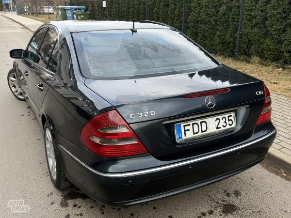 Mercedes-Benz E 320 2004 Kauņa, ar dzinēja tilpumu 3.20 L un nobraukumu 499 tūkst. km par 1900 €, foto 4 vietnē AUTOMOTO.COM.LV