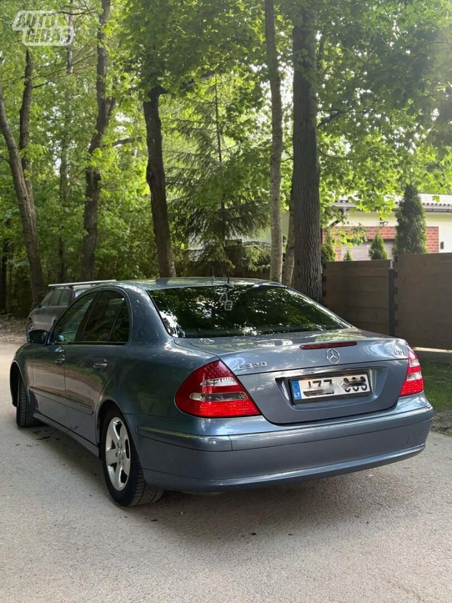 Mercedes-Benz E 320 2004 in Vilnius, with an engine capacity of 3.20 L and mileage of 431 thousand km for 1950 €, photo 6 on AUTOMOTO.COM.LV
