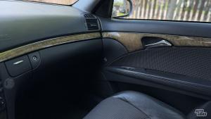Mercedes-Benz E 320 2004 in Vilnius, with an engine capacity of 3.20 L and mileage of 431 thousand km for 1950 €, photo 18 on AUTOMOTO.COM.LV