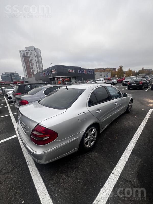 Mercedes-Benz E 320 2004 Rīga, ar dzinēja tilpumu 3.20 L un nobraukumu 458 tūkst. km par 1500 €, foto 4 vietnē AUTOMOTO.COM.LV