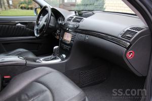 Mercedes-Benz E 320 2004 Liepāja, ar dzinēja tilpumu 3.20 L un nobraukumu 0 tūkst. km par 6000 €, foto 9 vietnē AUTOMOTO.COM.LV