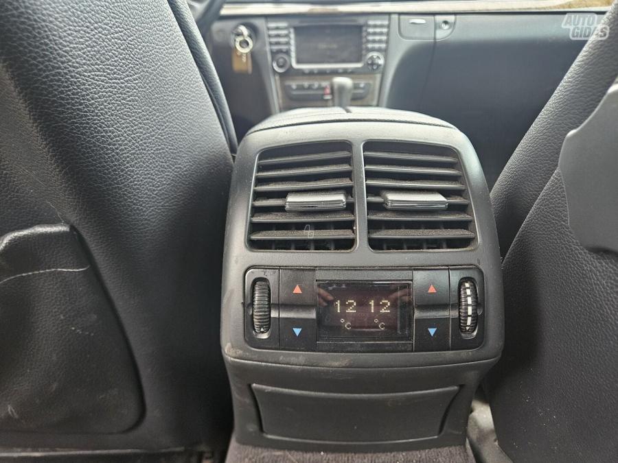 Mercedes-Benz E 320 2004 Prienai, ar dzinēja tilpumu 3.20 L un nobraukumu 350 tūkst. km par 1600 €, foto 11 vietnē AUTOMOTO.COM.LV