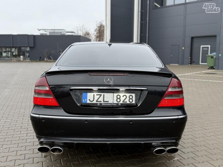 Mercedes-Benz E 320 2006 in Kaunas, with an engine capacity of 3.20 L and mileage of 450 thousand km for 2800 €, photo 4 on AUTOMOTO.COM.LV