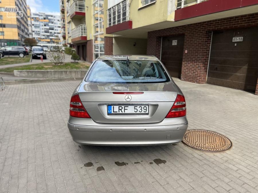 Мерседес Е 320 2006 в Вильнюс, объемом двигателя 3.20 л и пробегом 332 тыс. км за 2600 €, фото 7 на AUTOMOTO.COM.LV