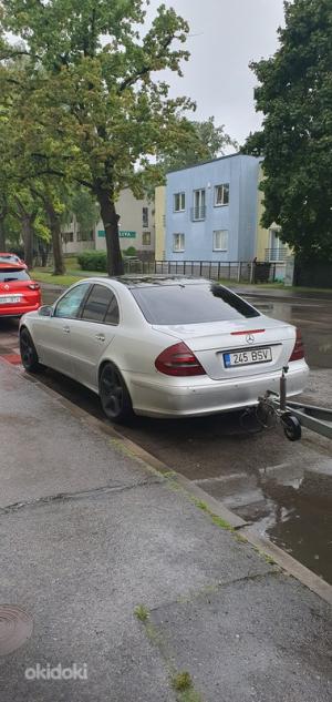 Mercedes-Benz E 320 2006 in Parnu, with an engine capacity of 3.00 L and mileage of 418 thousand km for 3080 €, photo 13 on AUTOMOTO.COM.LV