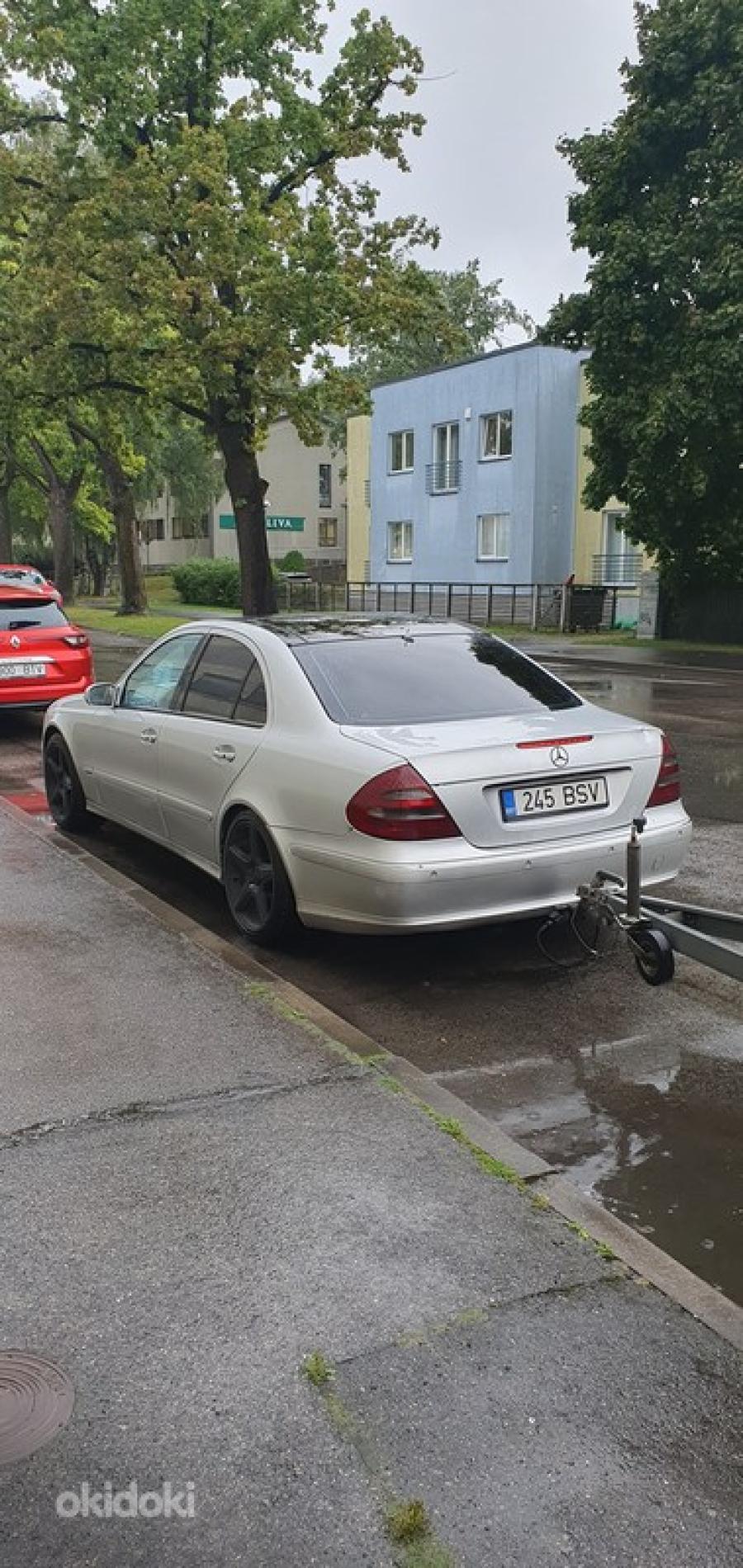 Mercedes-Benz E 320 2006 in Parnu, with an engine capacity of 3.00 L and mileage of 418 thousand km for 3080 €, photo 13 on AUTOMOTO.COM.LV