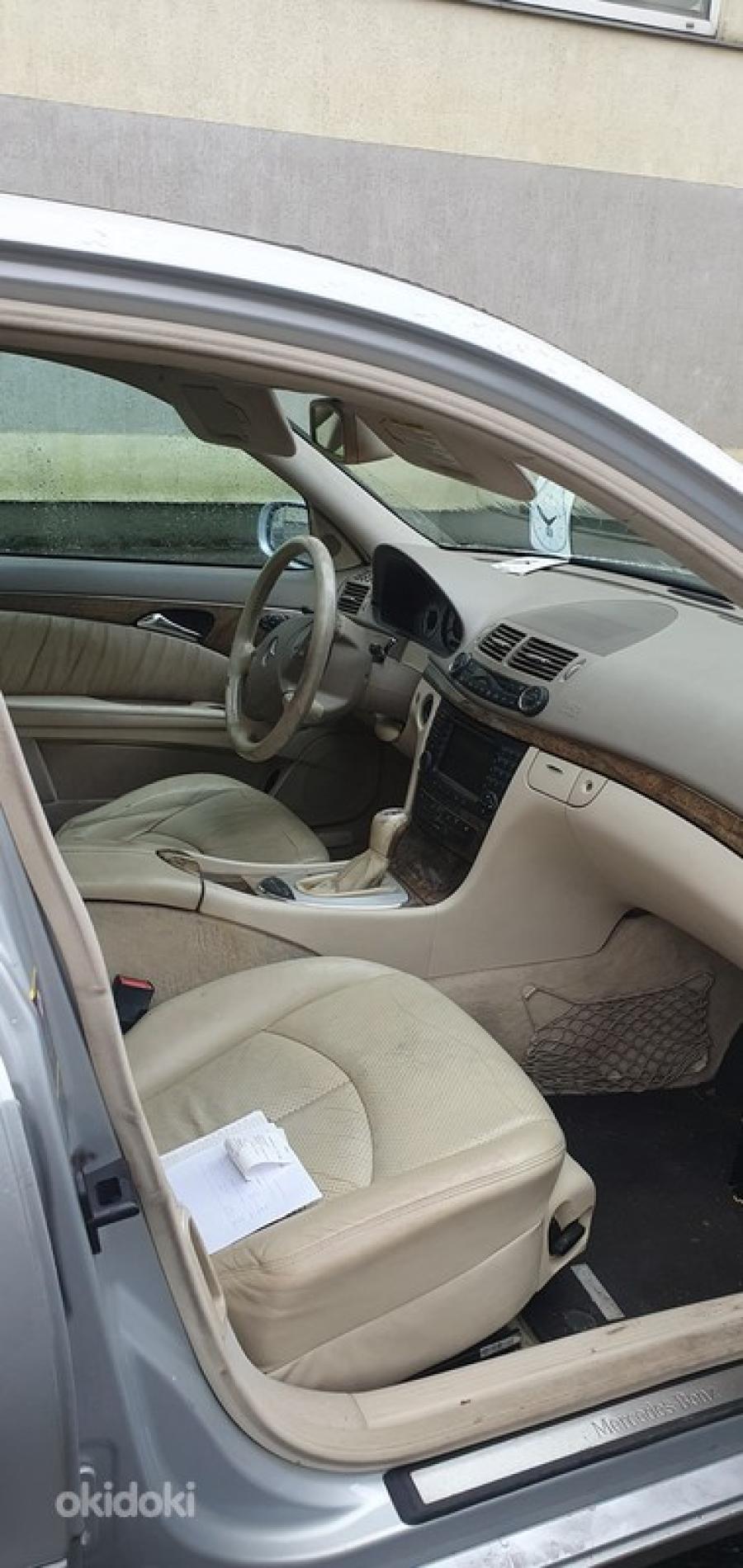 Mercedes-Benz E 320 2006 in Parnu, with an engine capacity of 3.00 L and mileage of 418 thousand km for 3080 €, photo 17 on AUTOMOTO.COM.LV