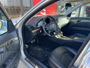 Mercedes-Benz E 320 2007 Kauņa, ar dzinēja tilpumu 3.00 L un nobraukumu 293 tūkst. km par 2499 €, foto 16 vietnē AUTOMOTO.COM.LV