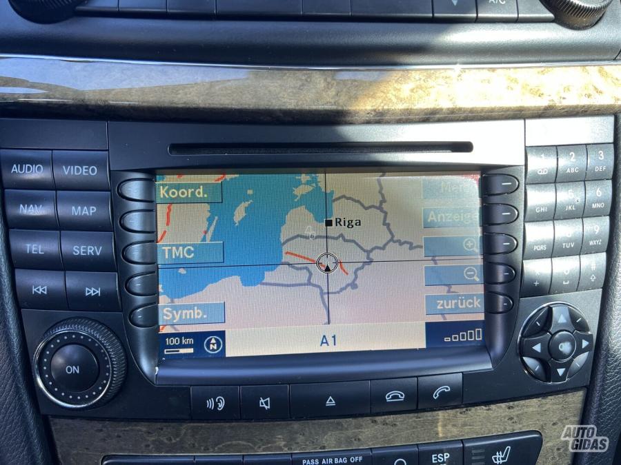 Mercedes-Benz E 320 2007 Kauņa, ar dzinēja tilpumu 3.00 L un nobraukumu 293 tūkst. km par 2499 €, foto 23 vietnē AUTOMOTO.COM.LV