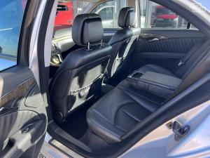 Mercedes-Benz E 320 2007 Kauņa, ar dzinēja tilpumu 3.00 L un nobraukumu 293 tūkst. km par 2499 €, foto 26 vietnē AUTOMOTO.COM.LV