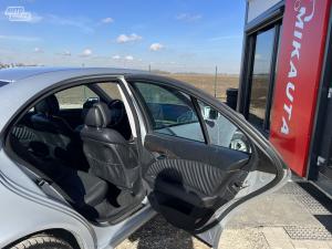 Mercedes-Benz E 320 2007 Kauņa, ar dzinēja tilpumu 3.00 L un nobraukumu 293 tūkst. km par 2499 €, foto 27 vietnē AUTOMOTO.COM.LV