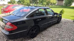 Mercedes-Benz E 320 2007 in Marijampole, with an engine capacity of 3.00 L and mileage of 330 thousand km for 1050 €, photo 6 on AUTOMOTO.COM.LV