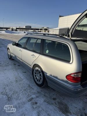 Mercedes-Benz E 320 2000 in Panevezys, with an engine capacity of 3.20 L and mileage of 271 thousand km for 4000 €, photo 6 on AUTOMOTO.COM.LV