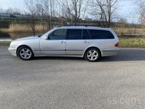Mercedes-Benz E 320 2001 Rīga, ar dzinēja tilpumu 3.20 L un nobraukumu 190 tūkst. km par 1250 €, foto 14 vietnē AUTOMOTO.COM.LV