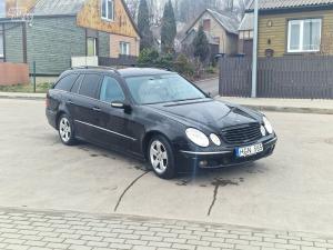 Mercedes-Benz E 320 2003 in Telschi, with an engine capacity of 3.20 L and mileage of 350 thousand km for 1000 €, photo 3 on AUTOMOTO.COM.LV