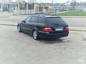 Mercedes-Benz E 320 2003 in Telschi, with an engine capacity of 3.20 L and mileage of 350 thousand km for 1000 €, photo 7 on AUTOMOTO.COM.LV