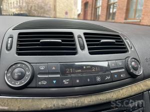 Mercedes-Benz E 320 2003 Cēsis, ar dzinēja tilpumu 3.20 L un nobraukumu 382 tūkst. km par 2490 €, foto 21 vietnē AUTOMOTO.COM.LV