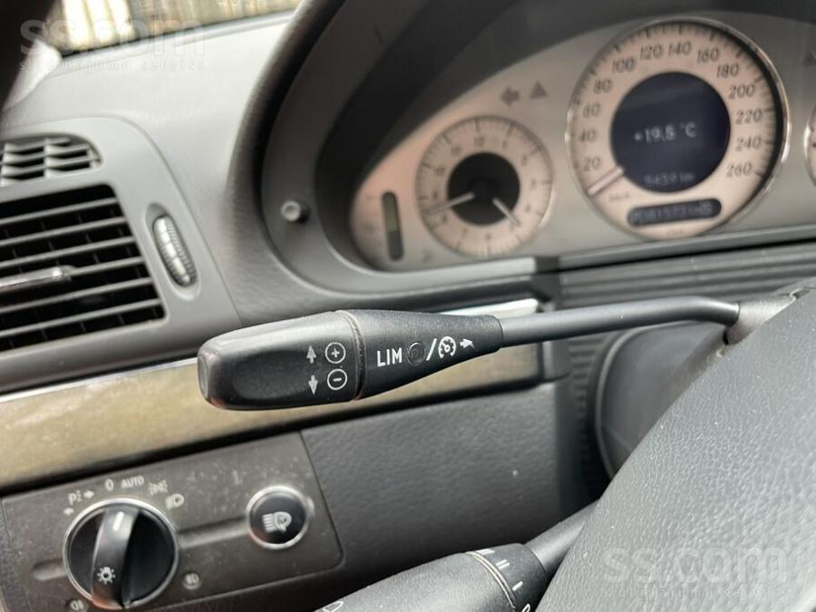 Mercedes-Benz E 320 2003 Cēsis, ar dzinēja tilpumu 3.20 L un nobraukumu 382 tūkst. km par 2490 €, foto 22 vietnē AUTOMOTO.COM.LV