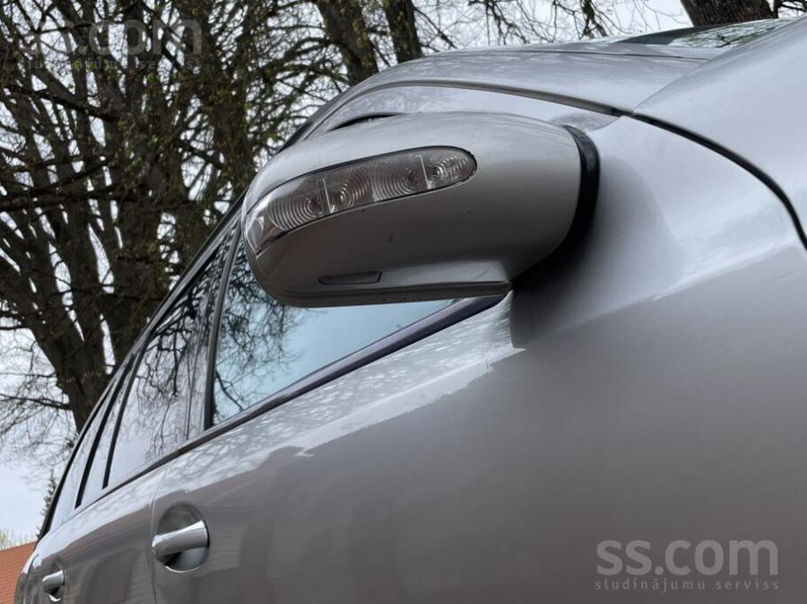 Mercedes-Benz E 320 2003 Cēsis, ar dzinēja tilpumu 3.20 L un nobraukumu 382 tūkst. km par 2490 €, foto 25 vietnē AUTOMOTO.COM.LV