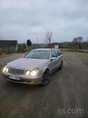 Mercedes-Benz E 320 2003 Aizkraukle, ar dzinēja tilpumu 3.20 L un nobraukumu 366 tūkst. km par 1500 €, foto  vietnē AUTOMOTO.COM.LV