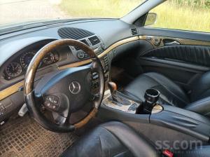 Mercedes-Benz E 320 2003 Saldus, ar dzinēja tilpumu 3.00 L un nobraukumu 0 tūkst. km par 1950 €, foto 8 vietnē AUTOMOTO.COM.LV
