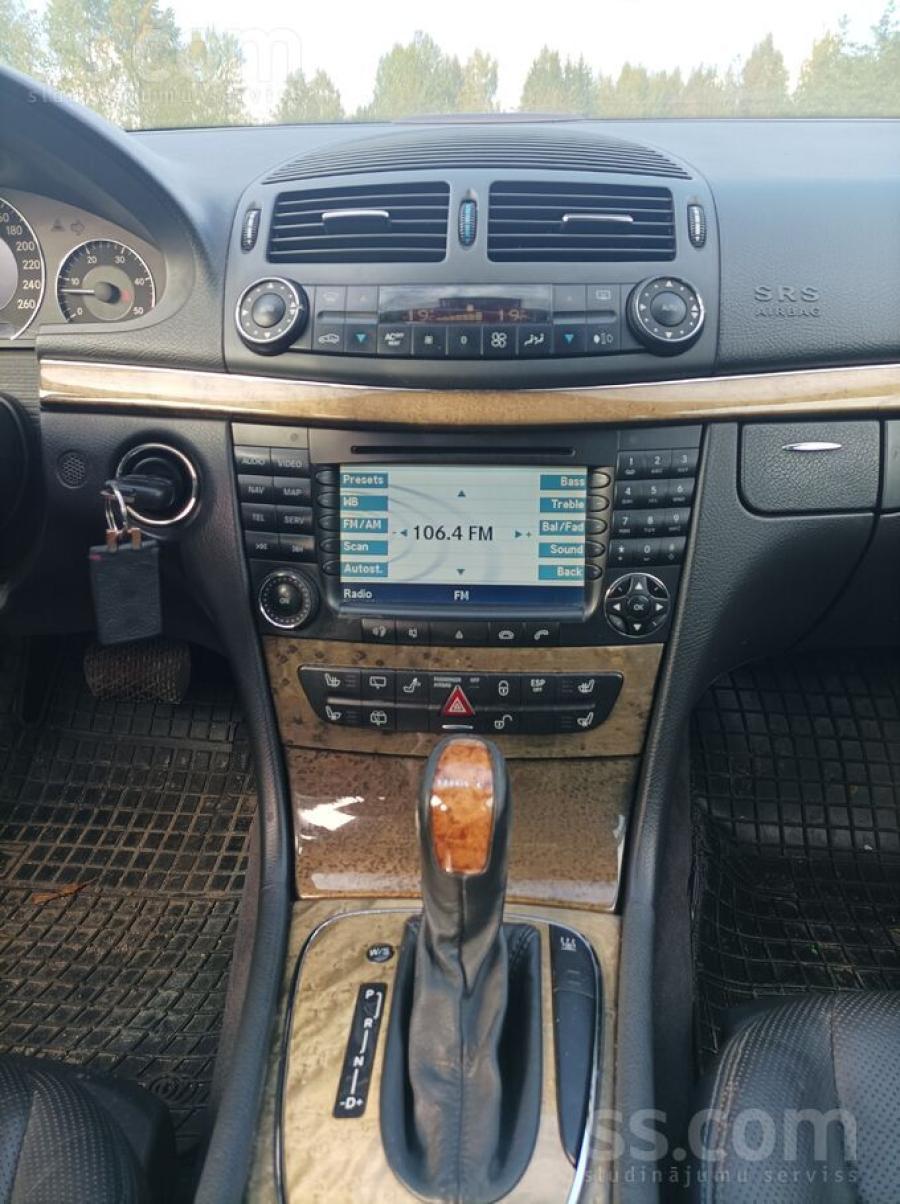 Mercedes-Benz E 320 2003 Saldus, ar dzinēja tilpumu 3.00 L un nobraukumu 0 tūkst. km par 1950 €, foto 9 vietnē AUTOMOTO.COM.LV