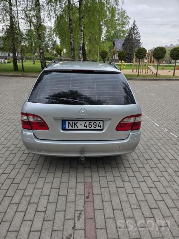 Мерседес Е 320 2004 в Огре, объемом двигателя 3.20 л и пробегом 337 тыс. км за 4500 €, фото 5 на AUTOMOTO.COM.LV