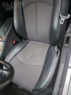 Mercedes-Benz E 320 2004 Ogre, ar dzinēja tilpumu 3.20 L un nobraukumu 337 tūkst. km par 4500 €, foto 11 vietnē AUTOMOTO.COM.LV