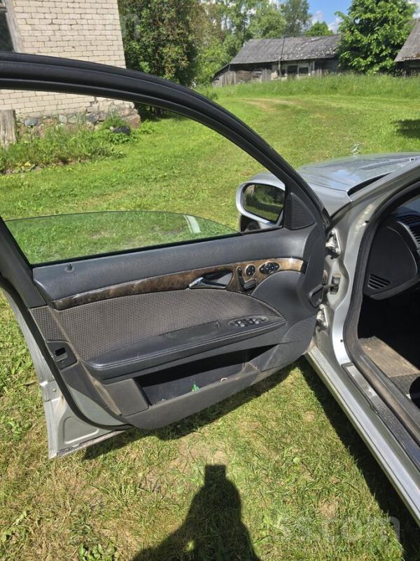 Mercedes-Benz E 320 2004 Balvi, ar dzinēja tilpumu 3.20 L un nobraukumu 633 tūkst. km par 2250 €, foto 7 vietnē AUTOMOTO.COM.LV