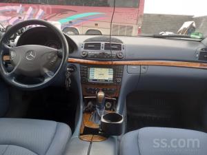 Mercedes-Benz E 320 2004 Rīga, ar dzinēja tilpumu 3.20 L un nobraukumu 347 tūkst. km par 3300 €, foto 10 vietnē AUTOMOTO.COM.LV