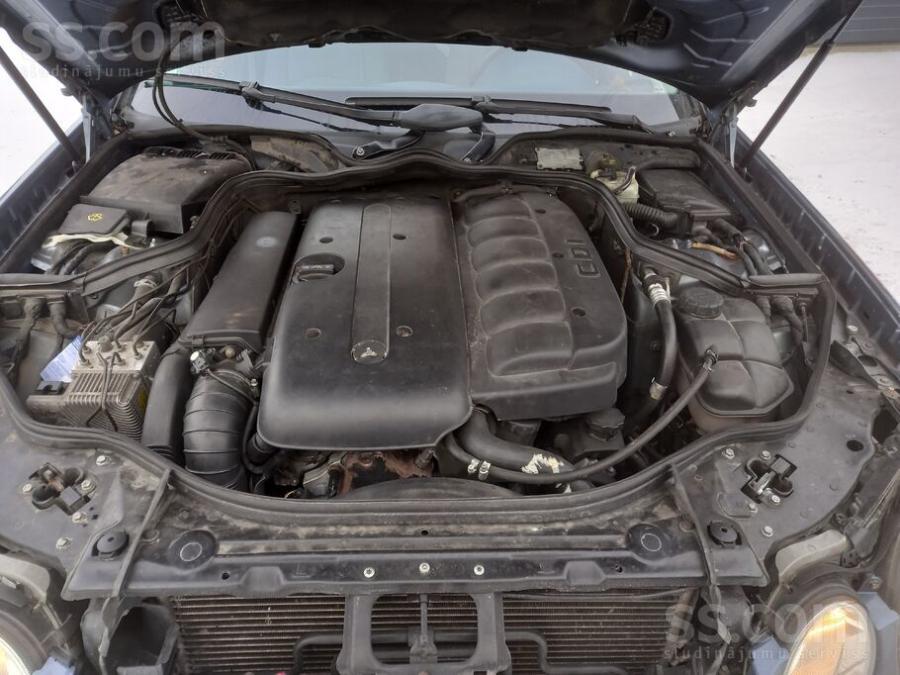 Mercedes-Benz E 320 2004 Rīga, ar dzinēja tilpumu 3.20 L un nobraukumu 347 tūkst. km par 3300 €, foto 18 vietnē AUTOMOTO.COM.LV