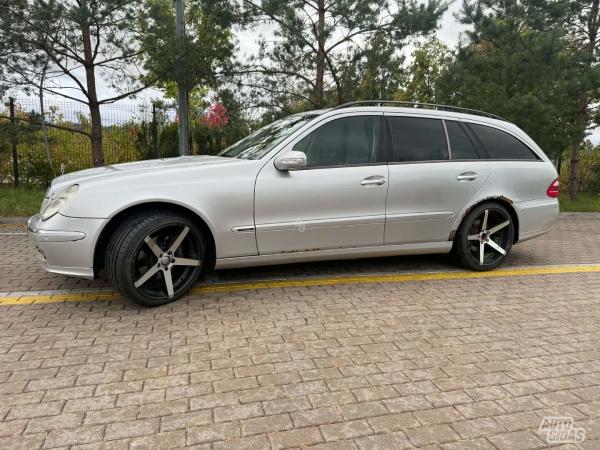 Mercedes-Benz E 320 2004 in Kaunas, with an engine capacity of 3.20 L and mileage of 413 thousand km for 1250 €, photo 4 on AUTOMOTO.COM.LV