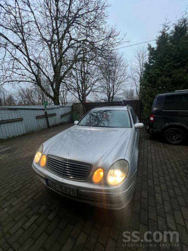 Mercedes-Benz E 320 2005 Rīga, ar dzinēja tilpumu 3.00 L un nobraukumu 372 tūkst. km par 1300 €, foto 1 vietnē AUTOMOTO.COM.LV