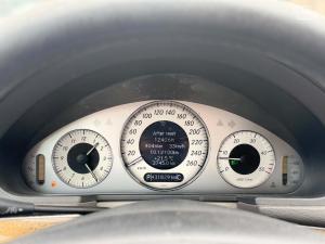 Mercedes-Benz E 320 2005 in Silute, with an engine capacity of 3.20 L and mileage of 430 thousand km for 1350 €, photo 13 on AUTOMOTO.COM.LV