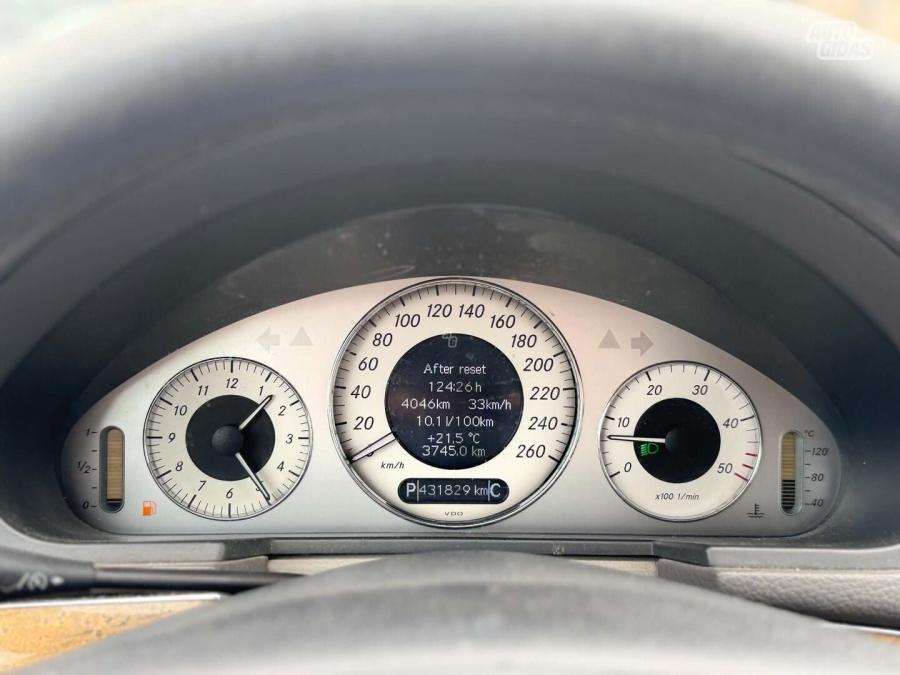 Mercedes-Benz E 320 2005 Šilutė, ar dzinēja tilpumu 3.20 L un nobraukumu 430 tūkst. km par 1350 €, foto 13 vietnē AUTOMOTO.COM.LV