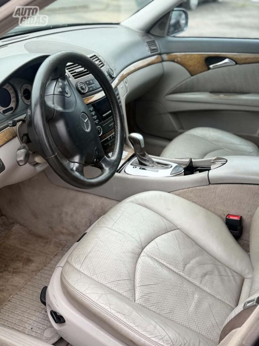 Mercedes-Benz E 320 2005 in Silute, with an engine capacity of 3.20 L and mileage of 430 thousand km for 1350 €, photo 9 on AUTOMOTO.COM.LV