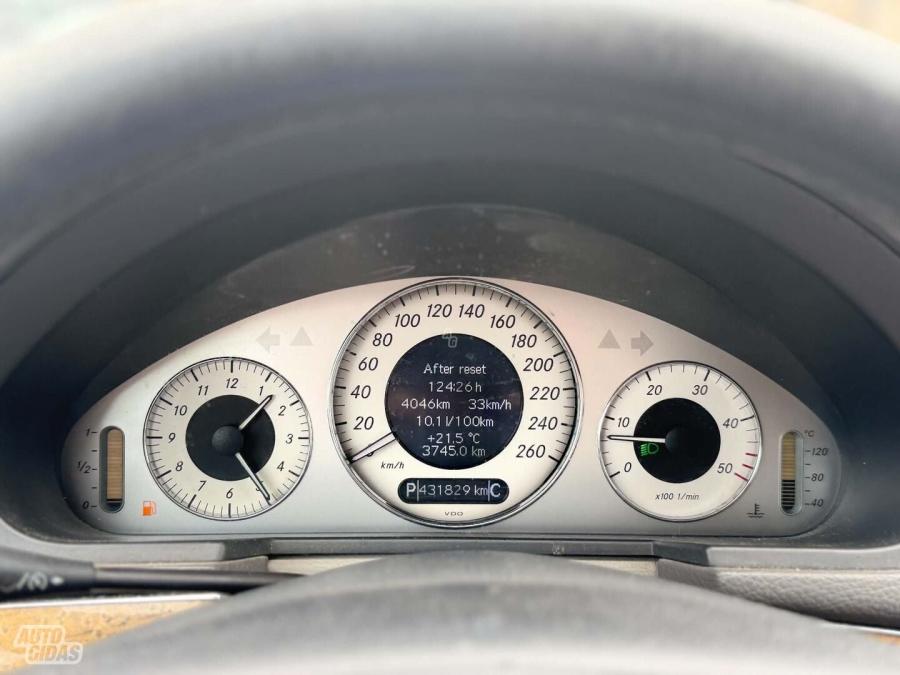 Mercedes-Benz E 320 2005 in Silute, with an engine capacity of 3.20 L and mileage of 430 thousand km for 1350 €, photo 17 on AUTOMOTO.COM.LV