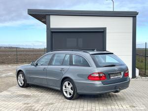 Mercedes-Benz E 320 2007 in Kaunas, with an engine capacity of 3.00 L and mileage of 327 thousand km for 2499 €, photo 5 on AUTOMOTO.COM.LV