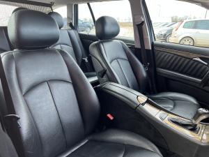 Mercedes-Benz E 320 2007 in Kaunas, with an engine capacity of 3.00 L and mileage of 327 thousand km for 2499 €, photo 15 on AUTOMOTO.COM.LV