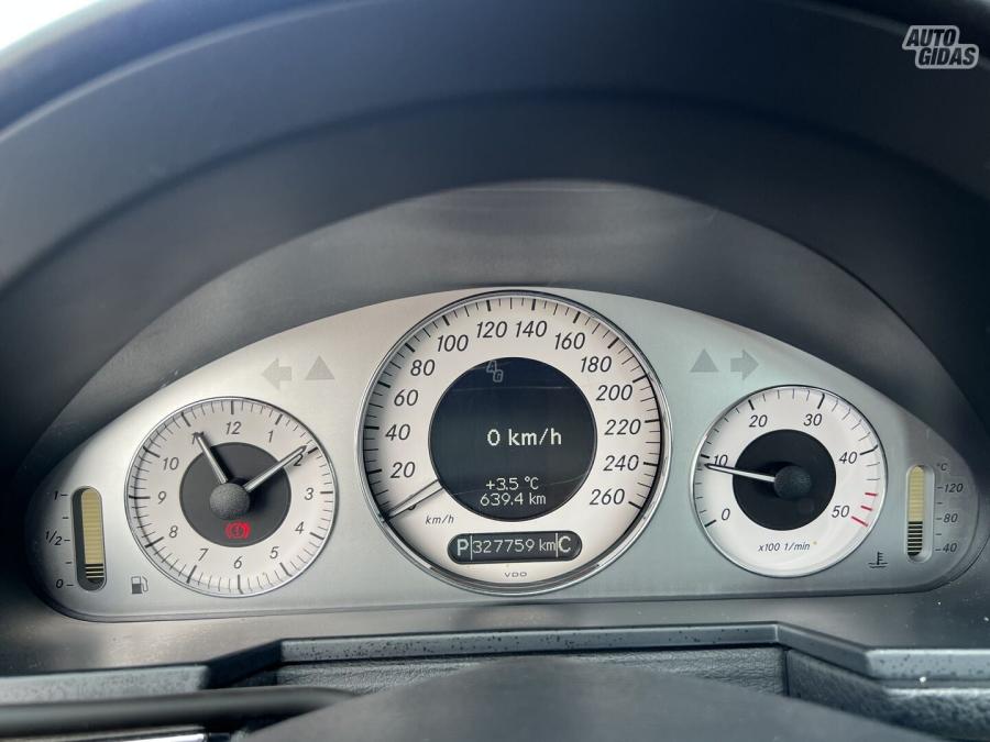Mercedes-Benz E 320 2007 in Kaunas, with an engine capacity of 3.00 L and mileage of 327 thousand km for 2499 €, photo 20 on AUTOMOTO.COM.LV