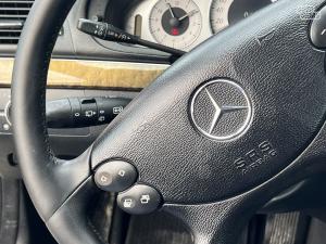 Mercedes-Benz E 320 2007 in Kaunas, with an engine capacity of 3.00 L and mileage of 327 thousand km for 2499 €, photo 21 on AUTOMOTO.COM.LV