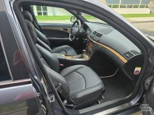 Mercedes-Benz E 320 2008 in Vilnius, with an engine capacity of 3.00 L and mileage of 273 thousand km for 3200 €, photo 12 on AUTOMOTO.COM.LV